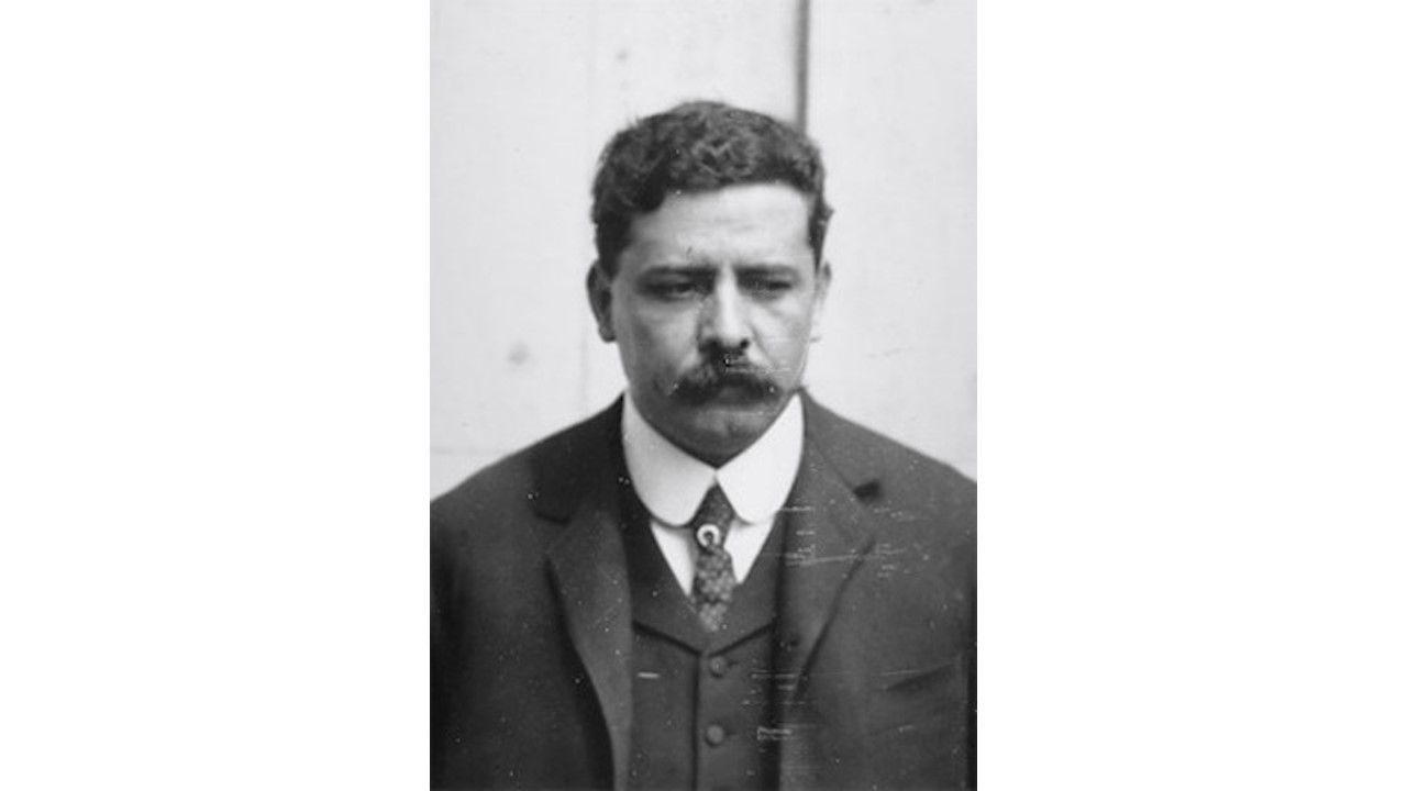 Félix Díaz proclama el Plan de Tierra Colorada - Kiosco de la historia